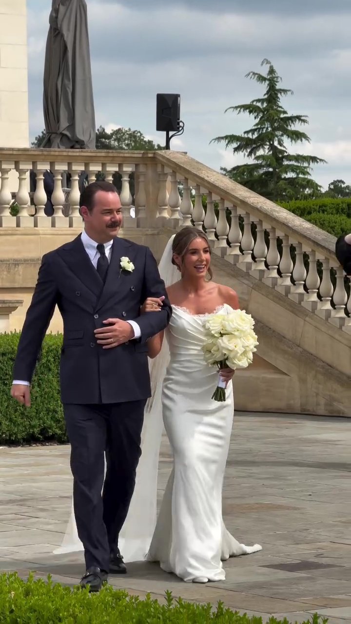 Dani Dyer shares 'magical' first dance at her wedding with dad Danny Dyer
