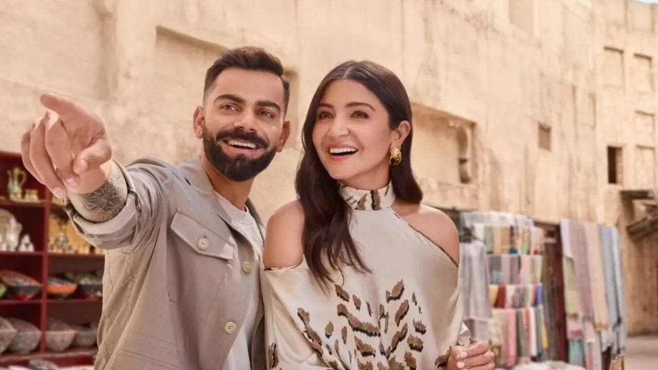 Virat Kohli and Anushka Sharma's dreamy Dubai photos break the internet
