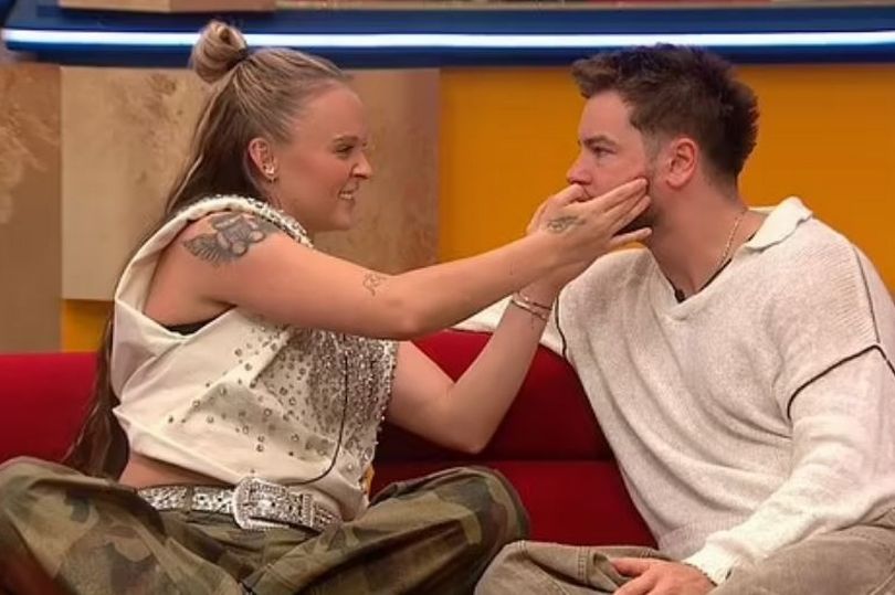 Chris Hughes sparks romance rumours with JoJo Siwa as they're pictured ...