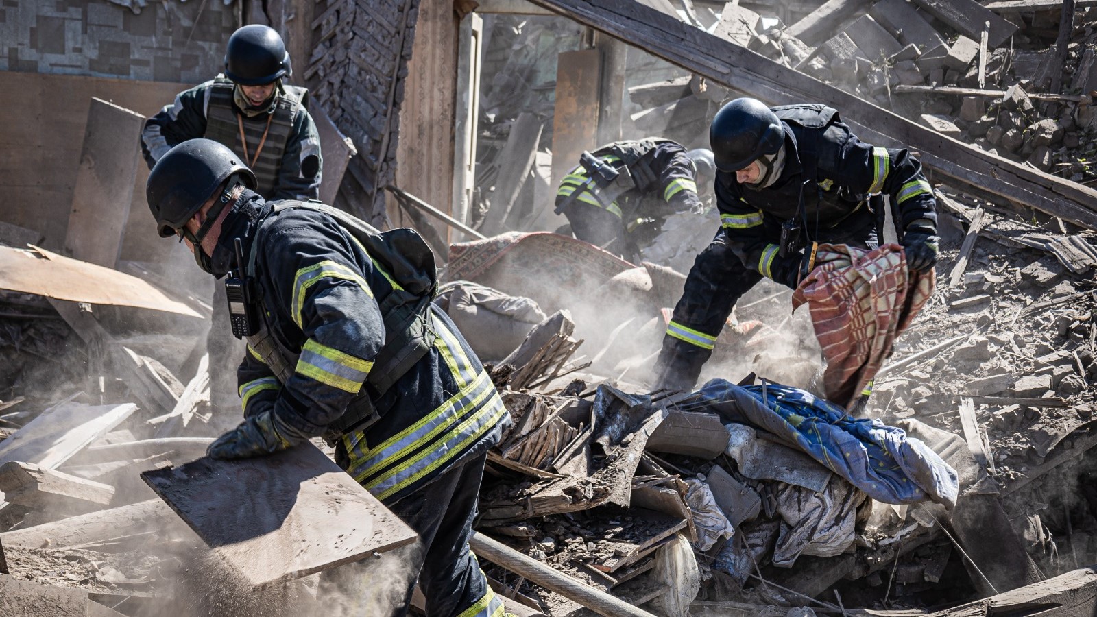 Russia Strikes Kharkiv Again as Drone Warfare Escalates Across Ukraine