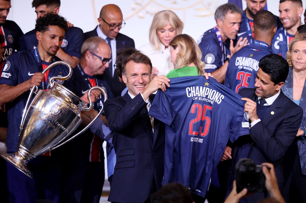 Emmanuel Macron invites wife Brigitte to stand by his side to celebrate ...