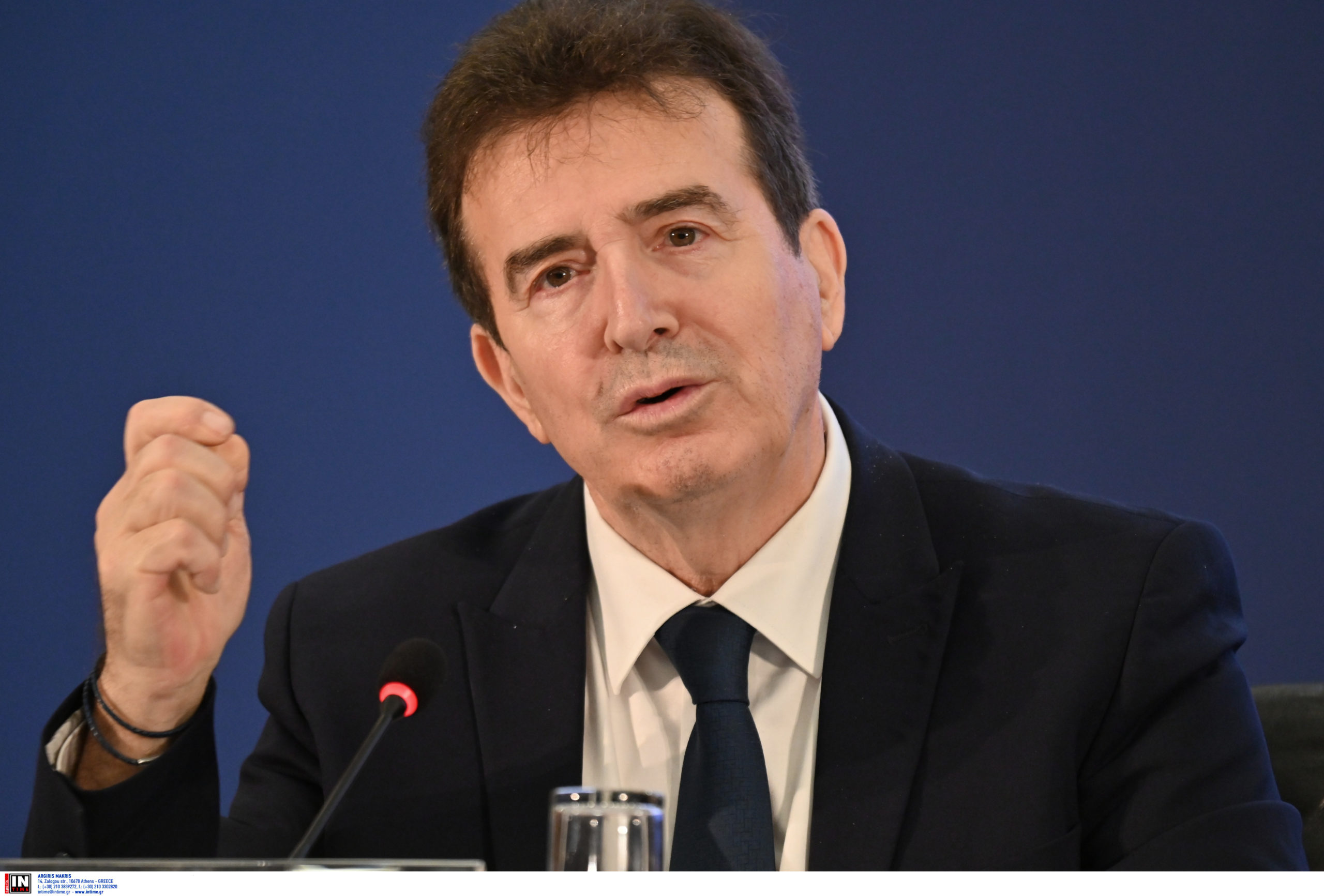 Χρυσοχοΐδης για Προσωπικό Αριθμό: Θα περιλαμβάνεται και στις νέες ...