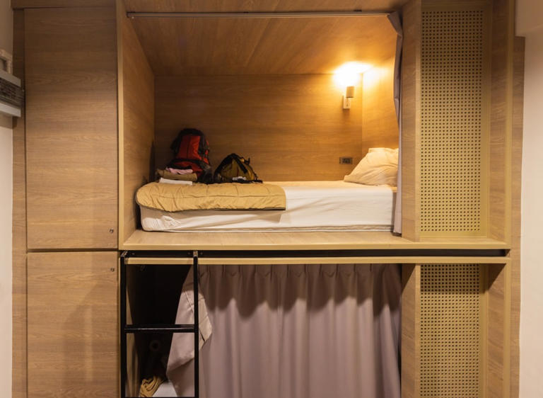 Pod Hotels at Railway Stations: A New Era of Smart Travel in India