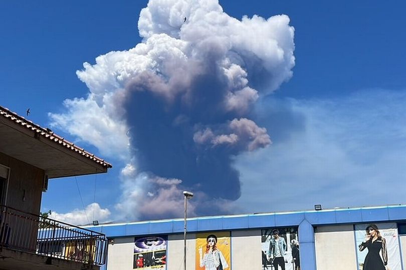 Mount Etna 'red alert' volcano erupts as tourists flee in panic