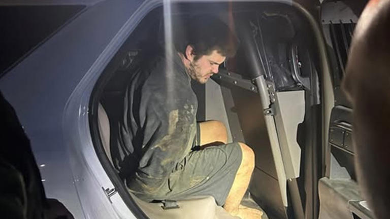 North Texas fugitive cut hole in closet to hide beneath grandmother's ...
