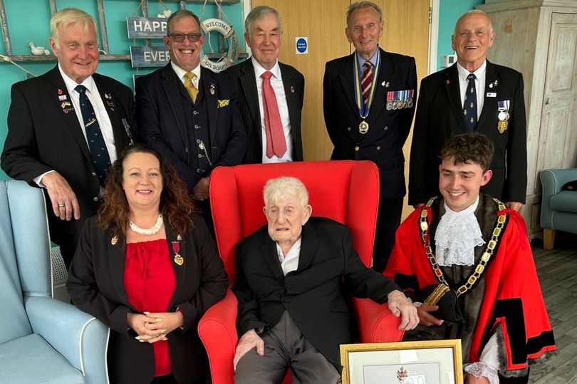 D-Day hero Donald Rose to make his final journey escorted by 100 motorbikes