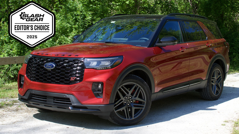 2025 Ford Explorer ST Review: The Extra Performance Doesn't Change What ...