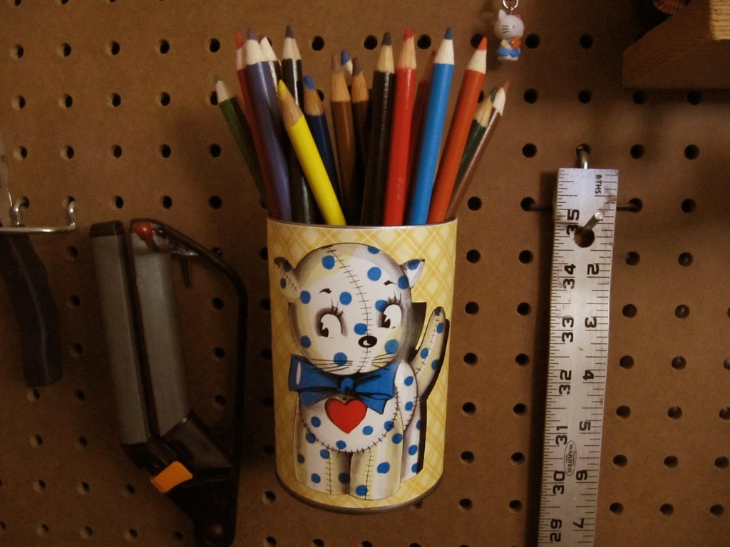 17 Plastic Bottle Organizers You Can Make Fast