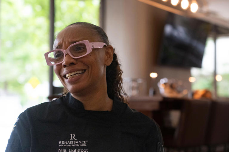 Downtown Des Moines now has The Revelry Room Bar + Kitchen with comfort ...