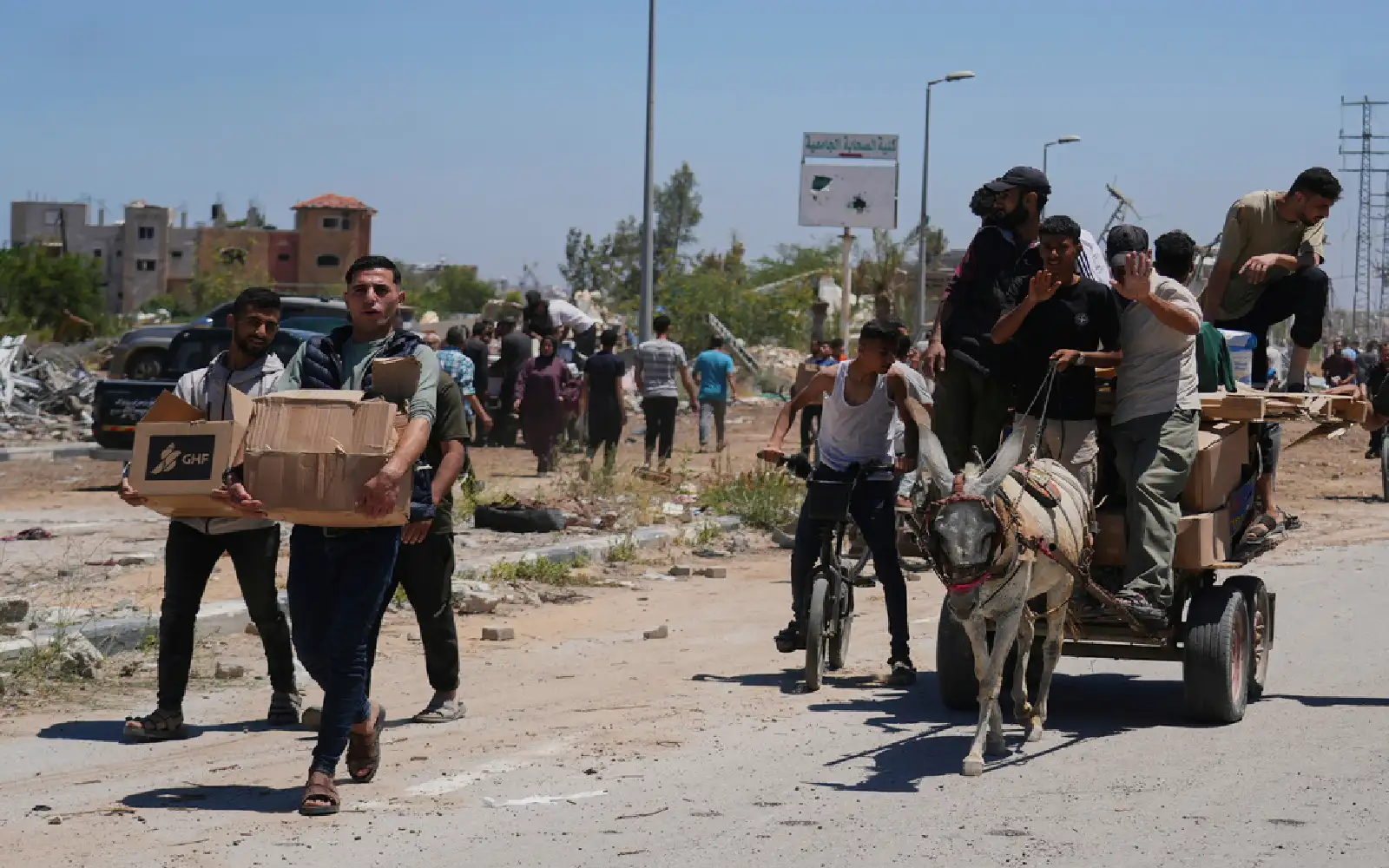 3 killed, dozens wounded near Gaza aid distribution site