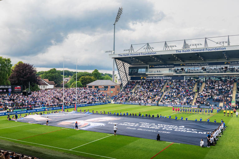 ‘A hero, inspiration and beacon of courage’: Leeds Rhinos legend Rob ...