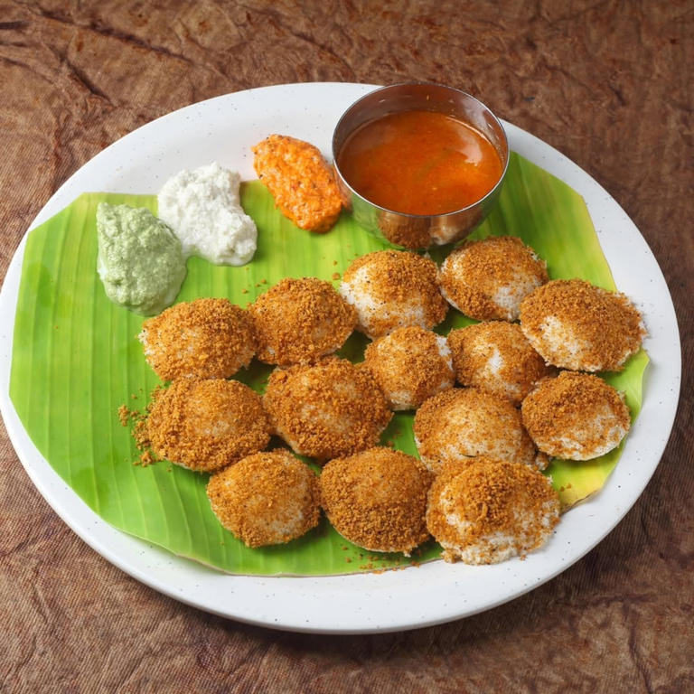 Apdi Podi Podi Podi! The Hunt for the Best Podi Idli in Bangalore Ends Here