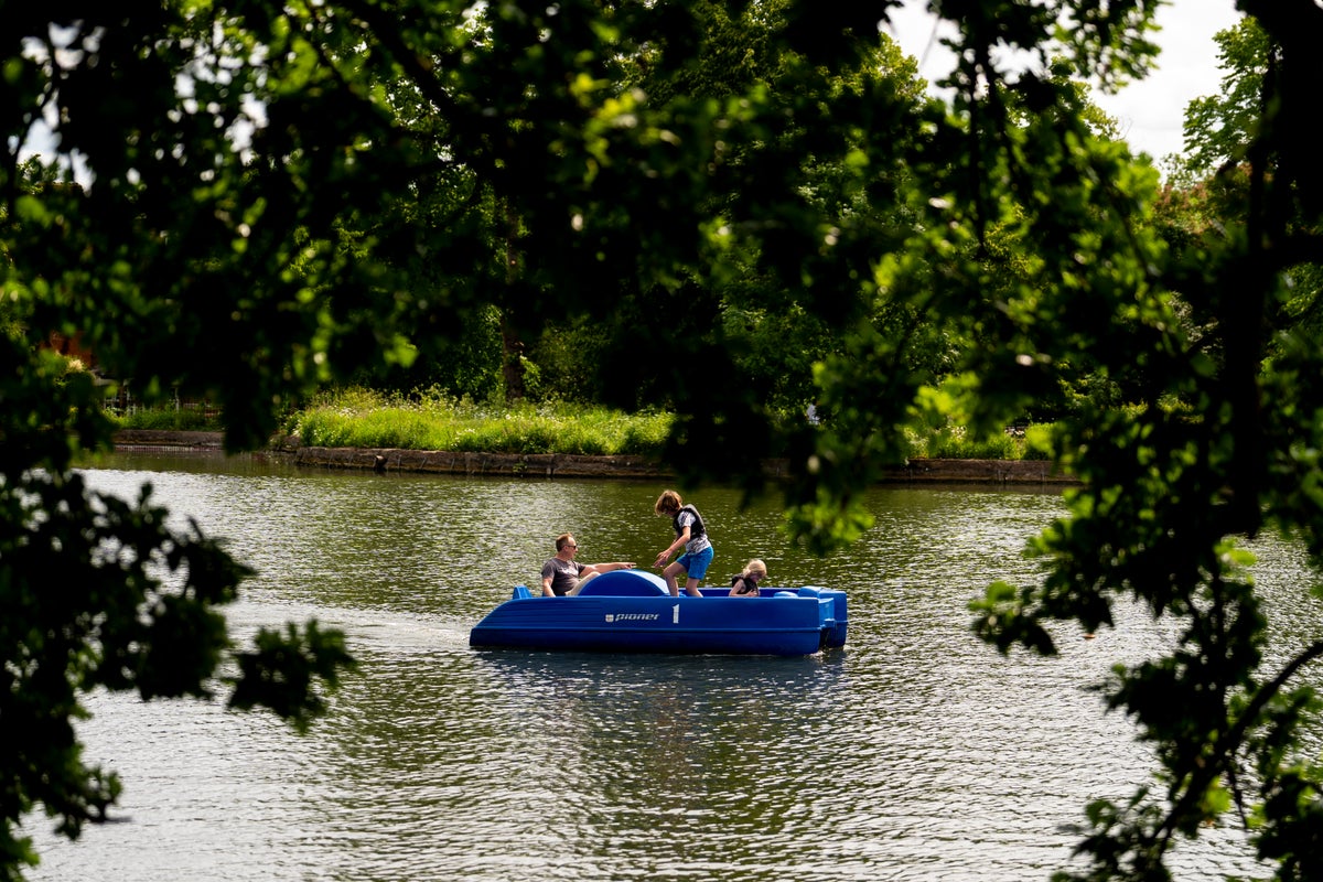 Double the chance of a scorching summer after record weather in spring ...