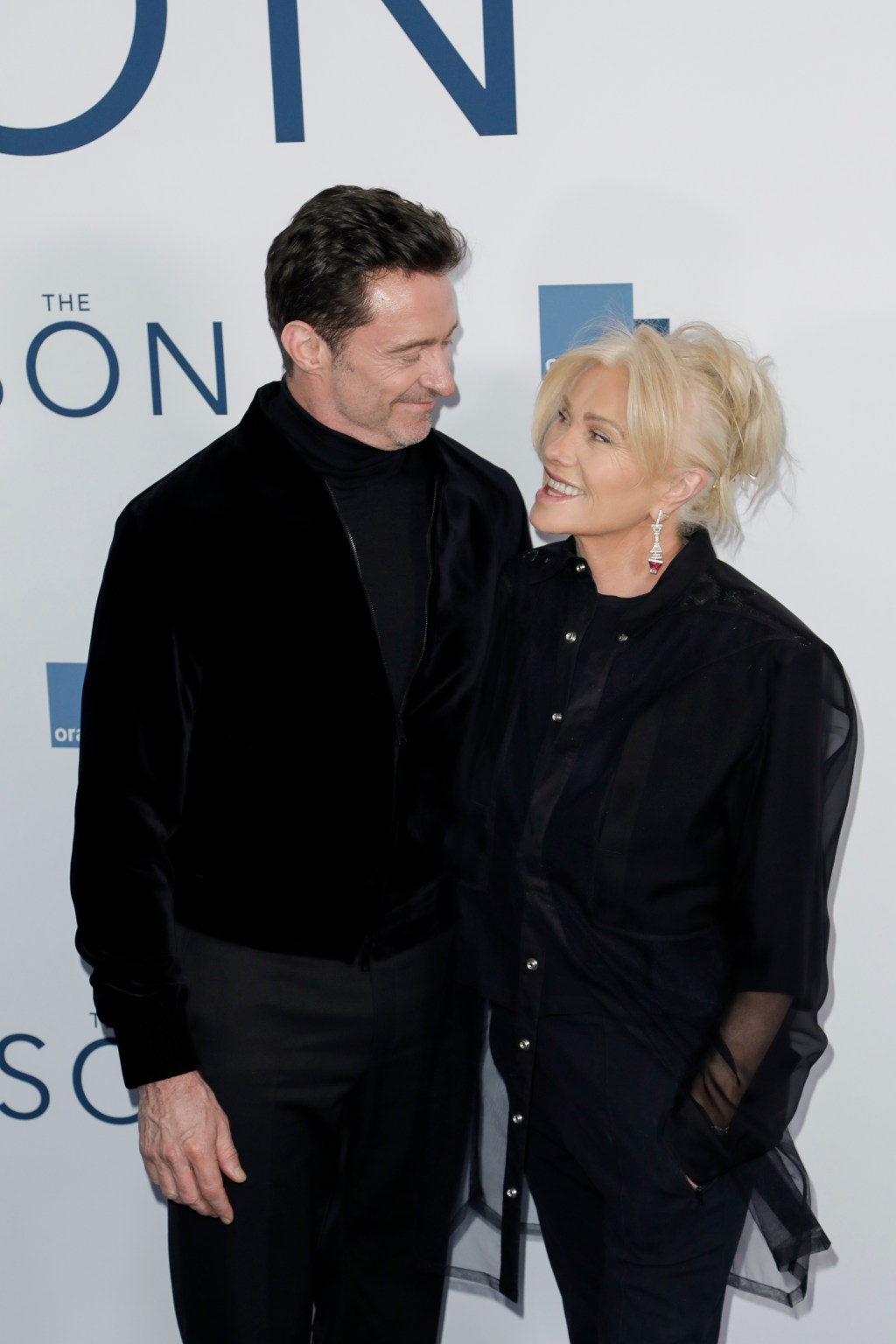 Hugh Jackman’s flame Sutton Foster breaks cover at glitzy event after ...