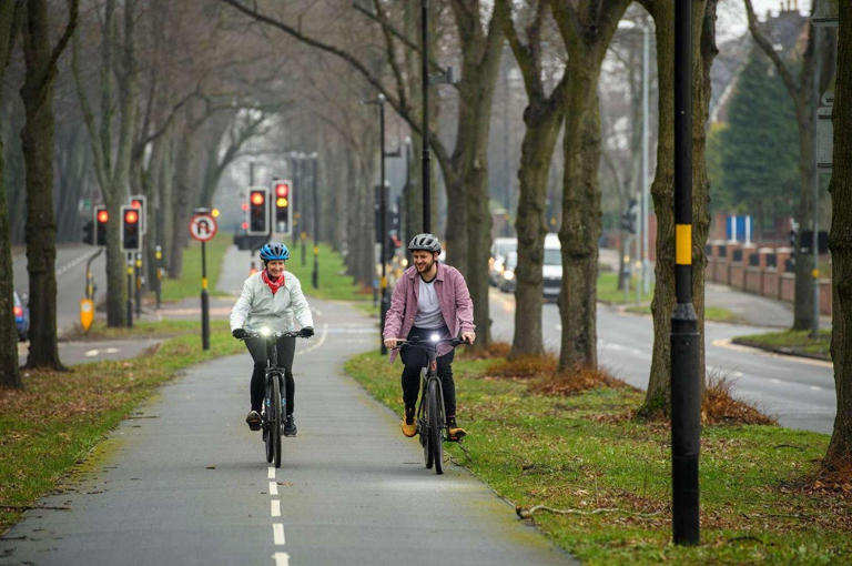 Brummies to celebrate 6th birthday of Bristol Road cycle lane