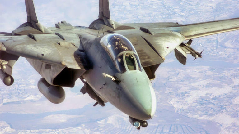 How the F-14 Tomcat Fighter Went to War Without Spare Parts