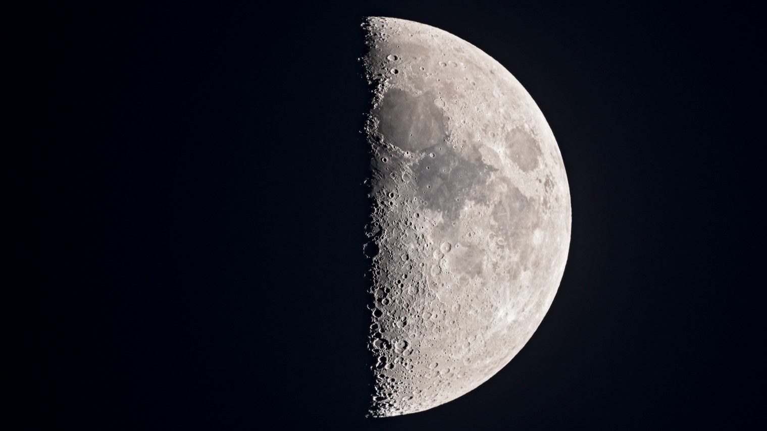 Don't miss the half-lit first quarter moon rise tonight: Here's what to ...