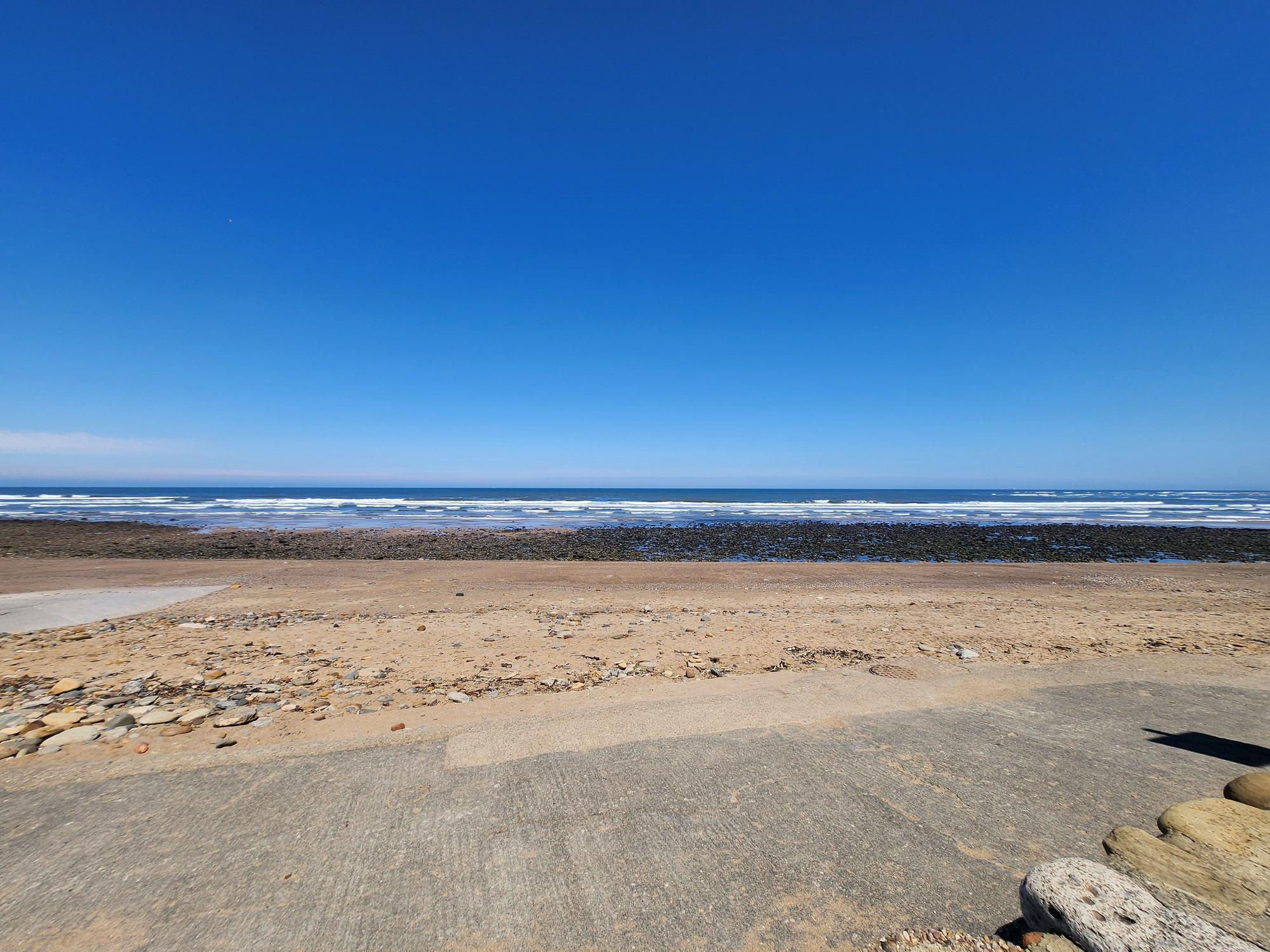 Care home residents enjoy seaside memories in Saltburn