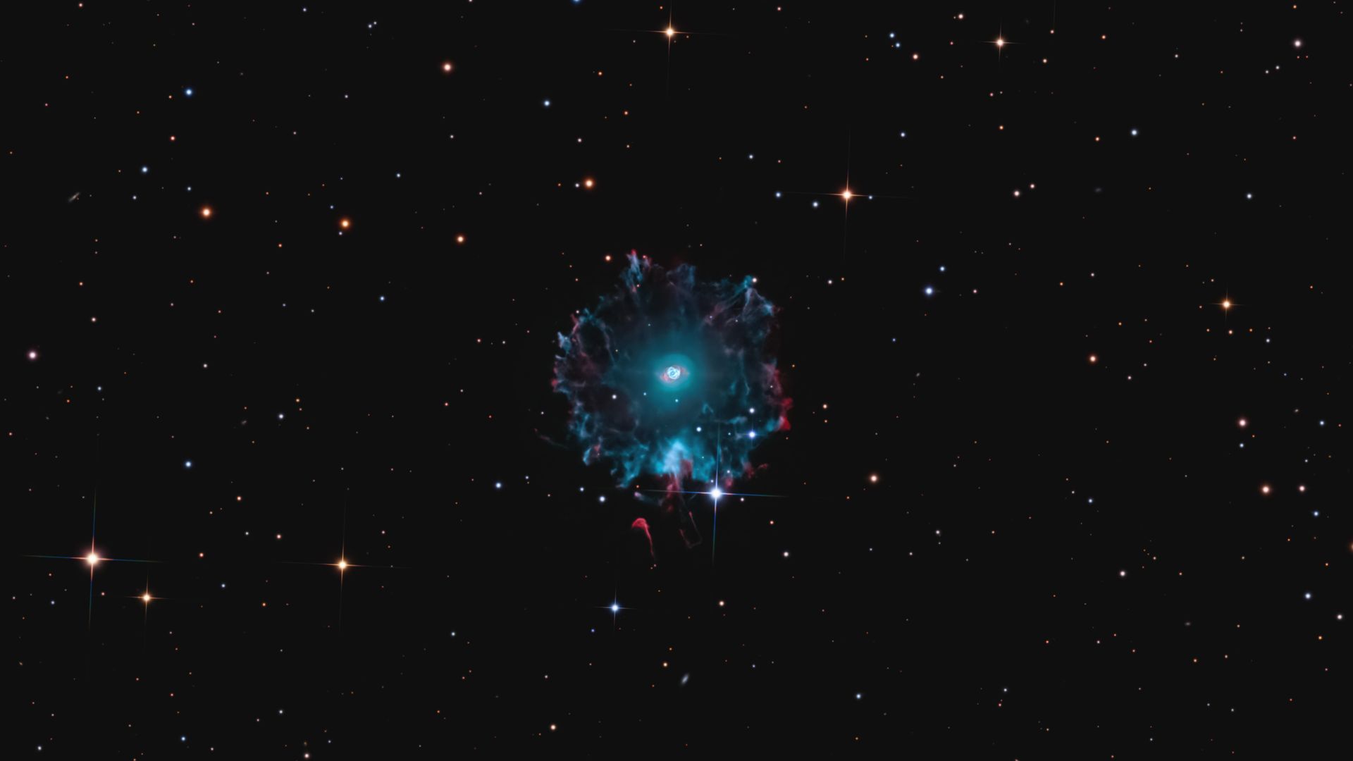 Amateur astronomer captures ghostly outer shell of the Cat's Eye Nebula ...