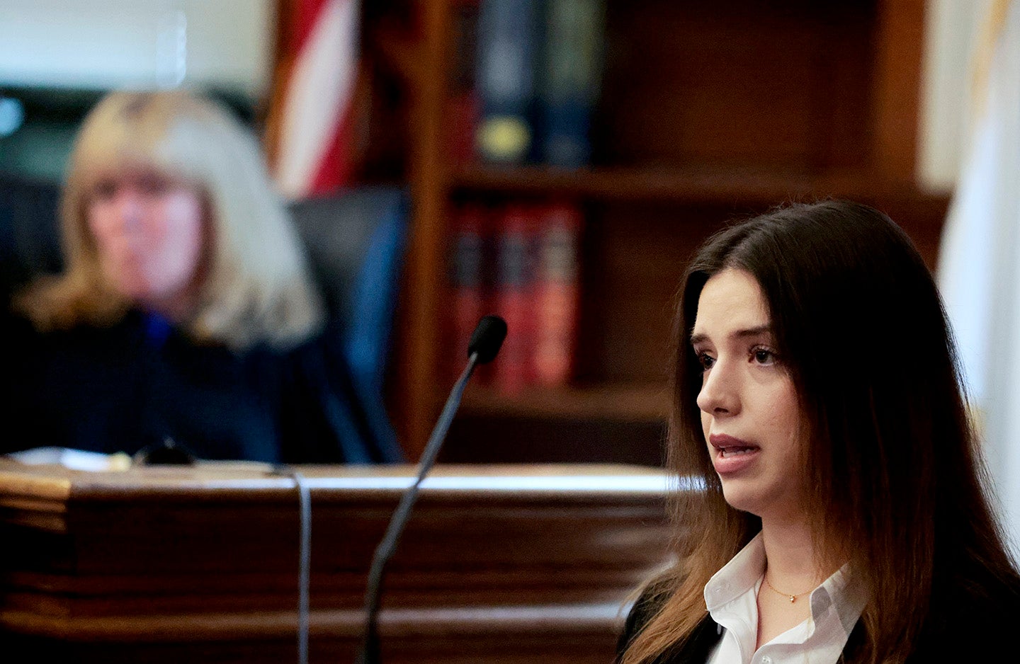 Ex-Canton cop alleges Karen Read’s lawyers threatened her with perjury ...