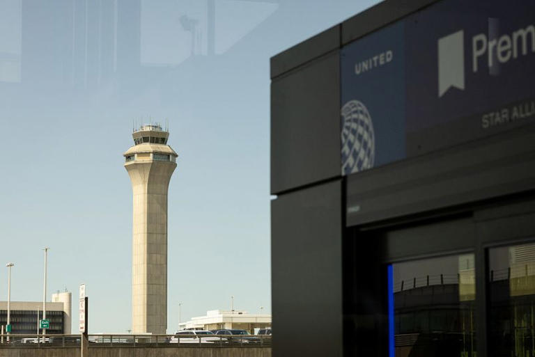 Police at Newark airport rescue 2-year-old from luggage system, X-ray ...