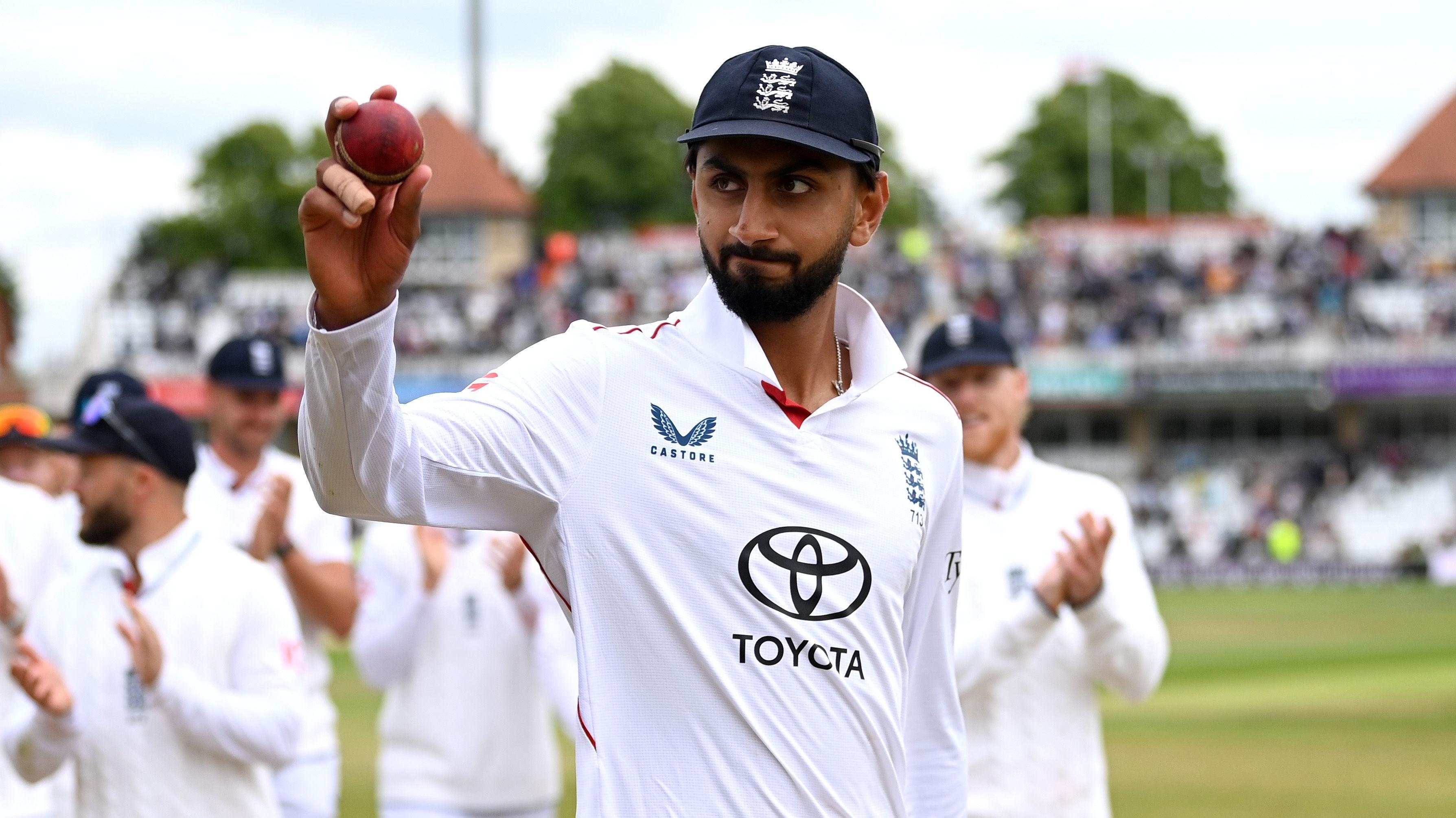 England's Bashir open to leaving Somerset