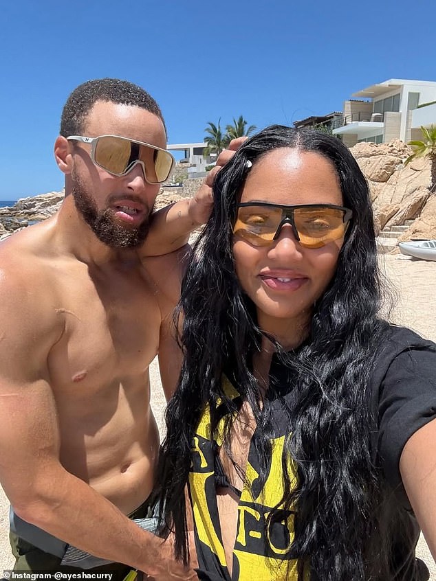 Shirtless vacation photo of NBA superstar Steph Curry sparks concern ...