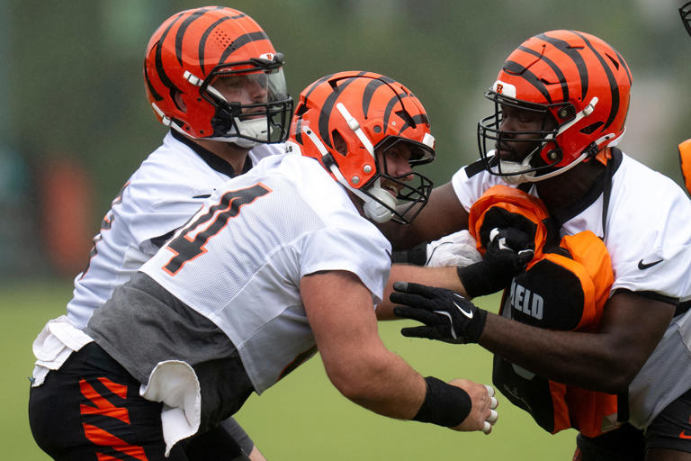 Bengals rookie offensive lineman Jalen Rivers injures ankle vs Steelers ...