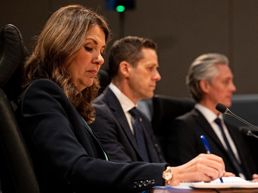 'Best meeting we've had in 10 years': Carney, premiers united on nation ...