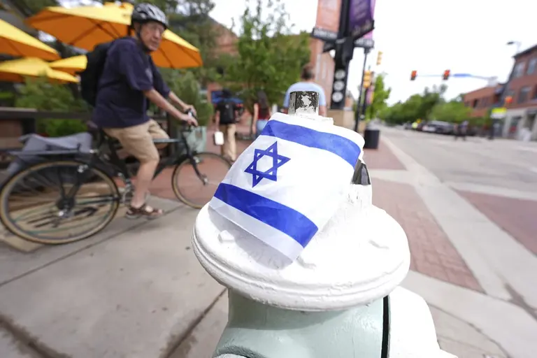 Boulder suspect charged with federal hate crime for targeting ‘Zionist ...