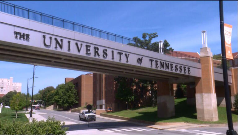 UT Board of Trustees approves fee hike, development for reduced-credit ...