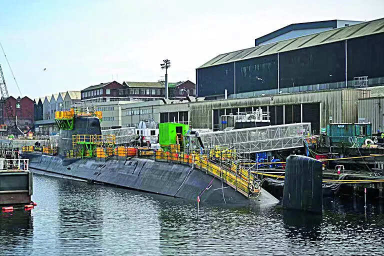 UK to build attack subs as part of defence review
