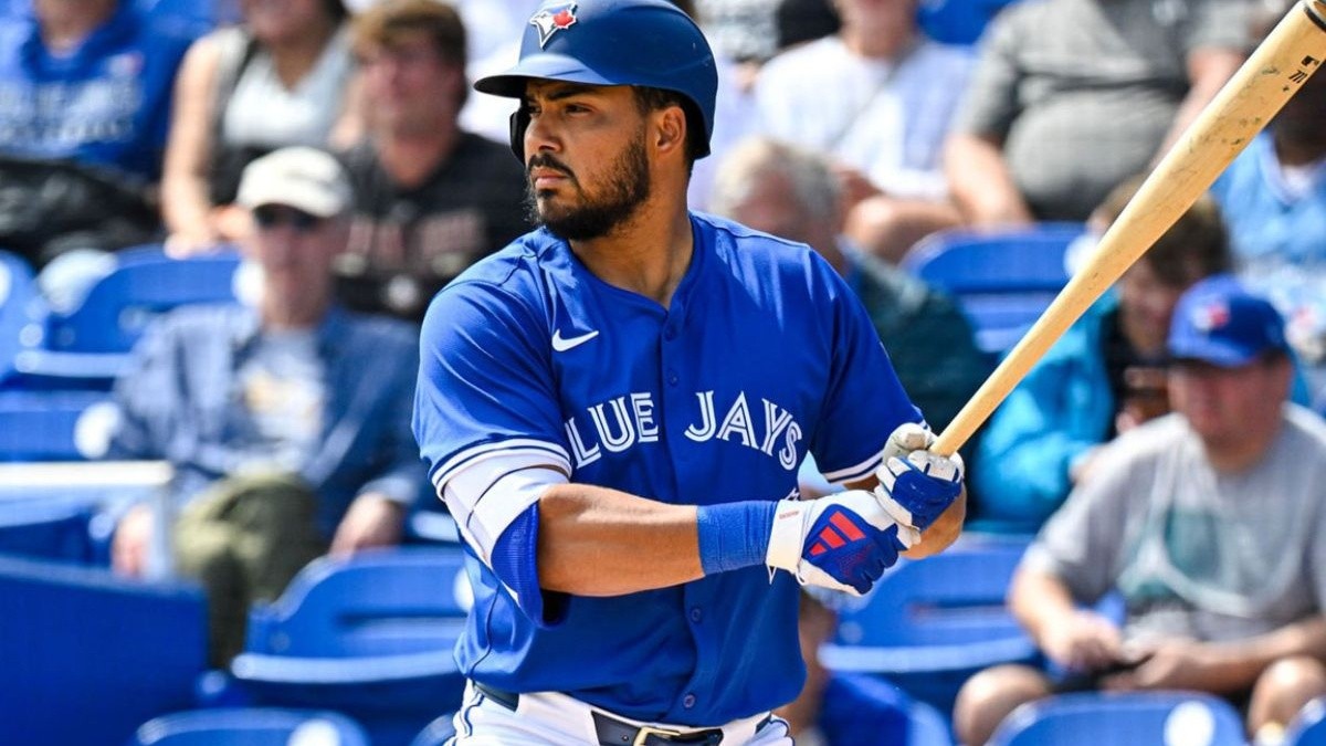 MLB: Blue Jays' Big Winter Signing Continues to Disappoint After Bad ...