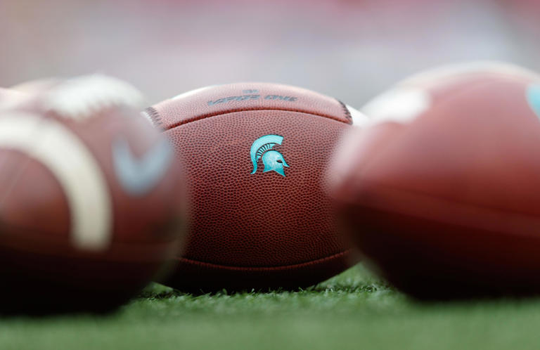 MSU football latest P4 school to offer 3-star DL prospect from Chicago