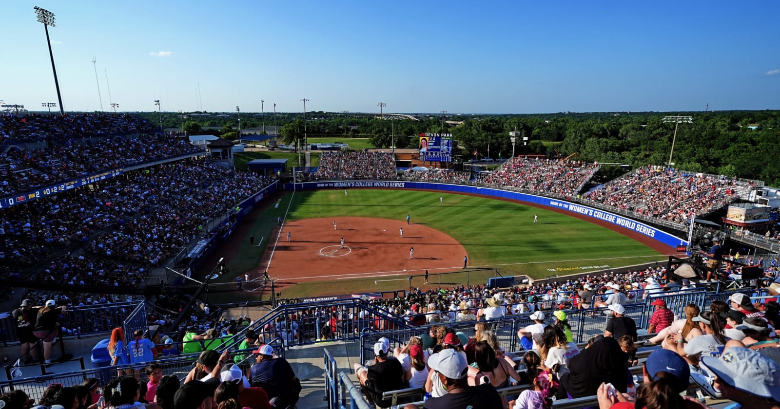 How To Watch: Tennessee vs. Texas in the Women’s College World Series ...