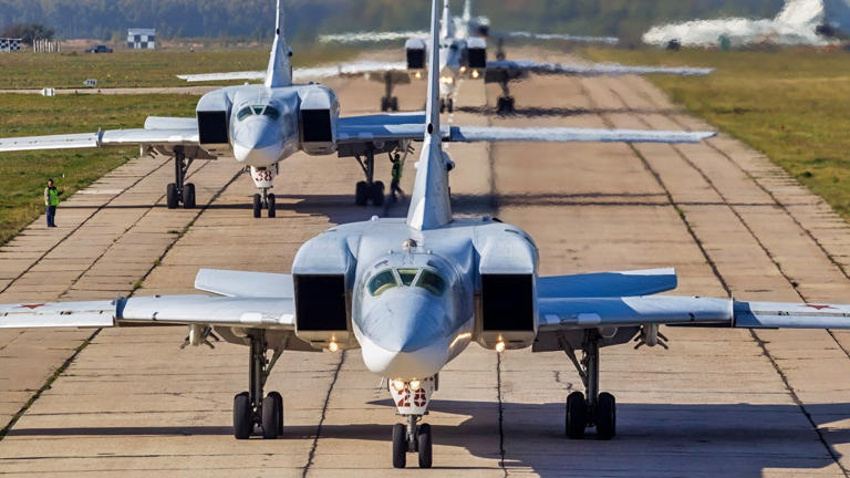 Russia’s ‘Super’ Strike: 500+ Drones and Missiles Pummel Ukraine