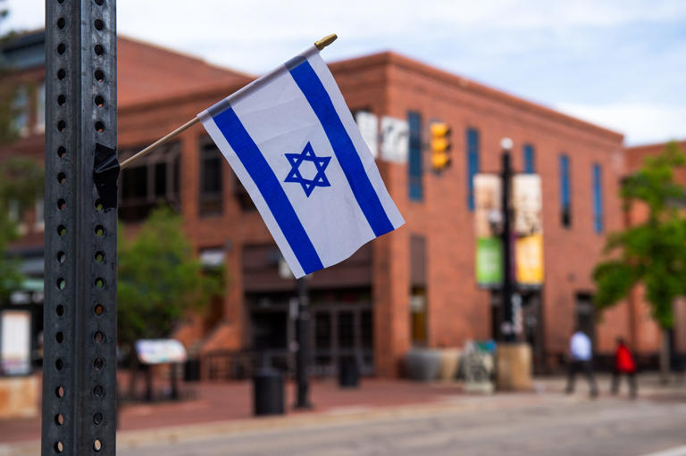 12 burned in Boulder attack; suspect charged with federal hate crime ...