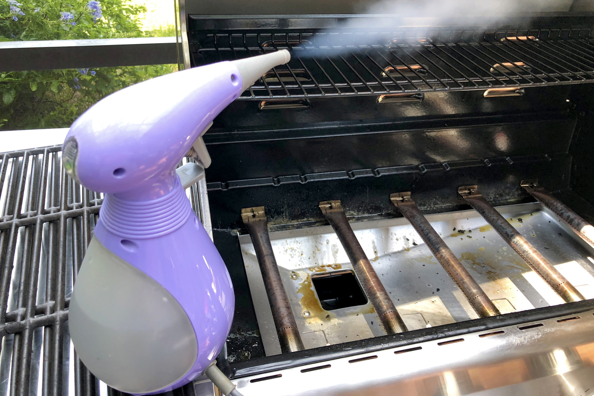 9 Easy Grill Cleaning Tips for Every Type of Grill