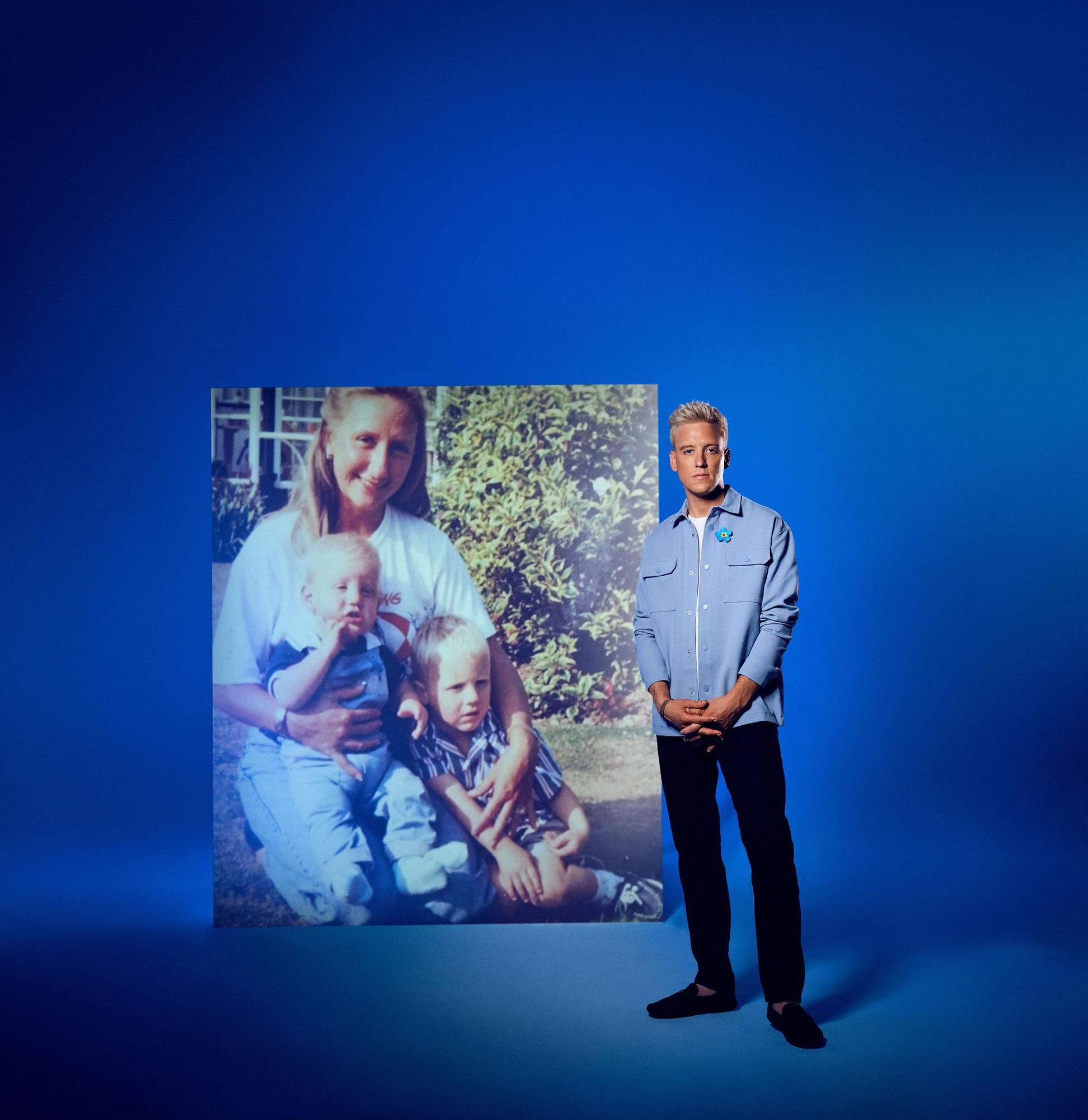 Celebrities’ striking new portrait series revealed to launch Alzheimer ...