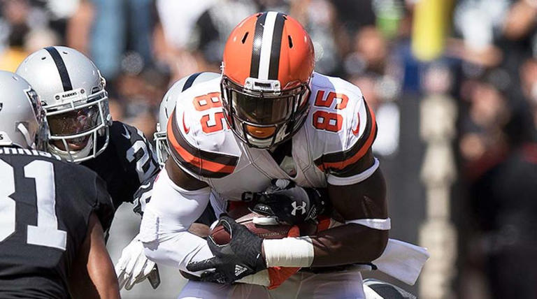 Cleveland Browns Tight End David Njoku Ranked Outside Top 10