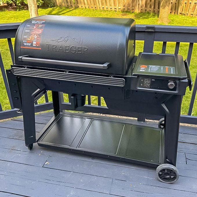 Traeger Woodridge Review: We Tested a Grill from the Brand’s New ...