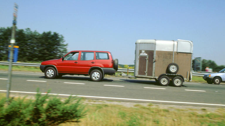 11 Tips To Safely Tow A Trailer Or Camper