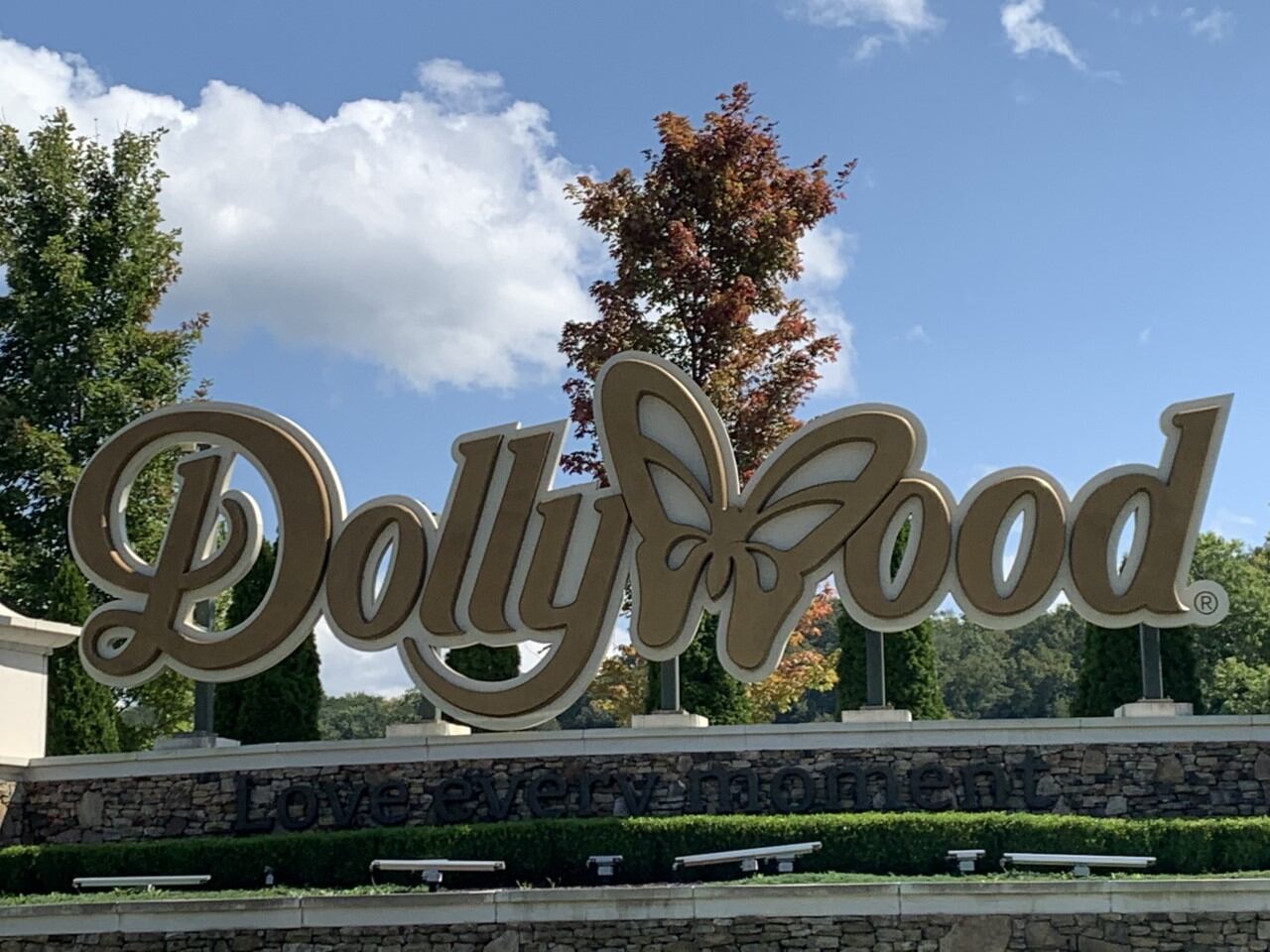 Dollywood’s first-ever race weekend to take runners through Dolly ...