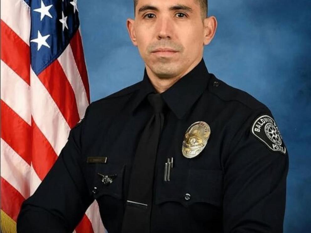 2 killed, including officer, in California shooting, sheriff says