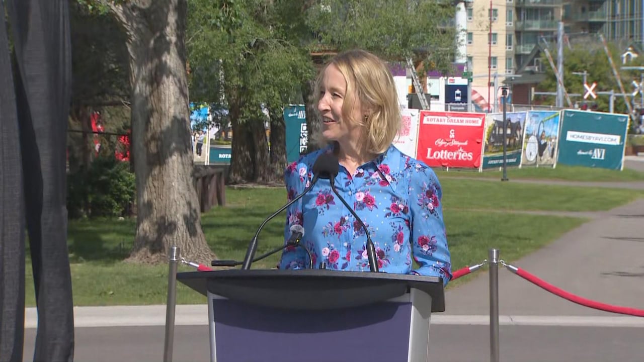 Deal struck for new hotel with approximately 320 rooms at Calgary's ...