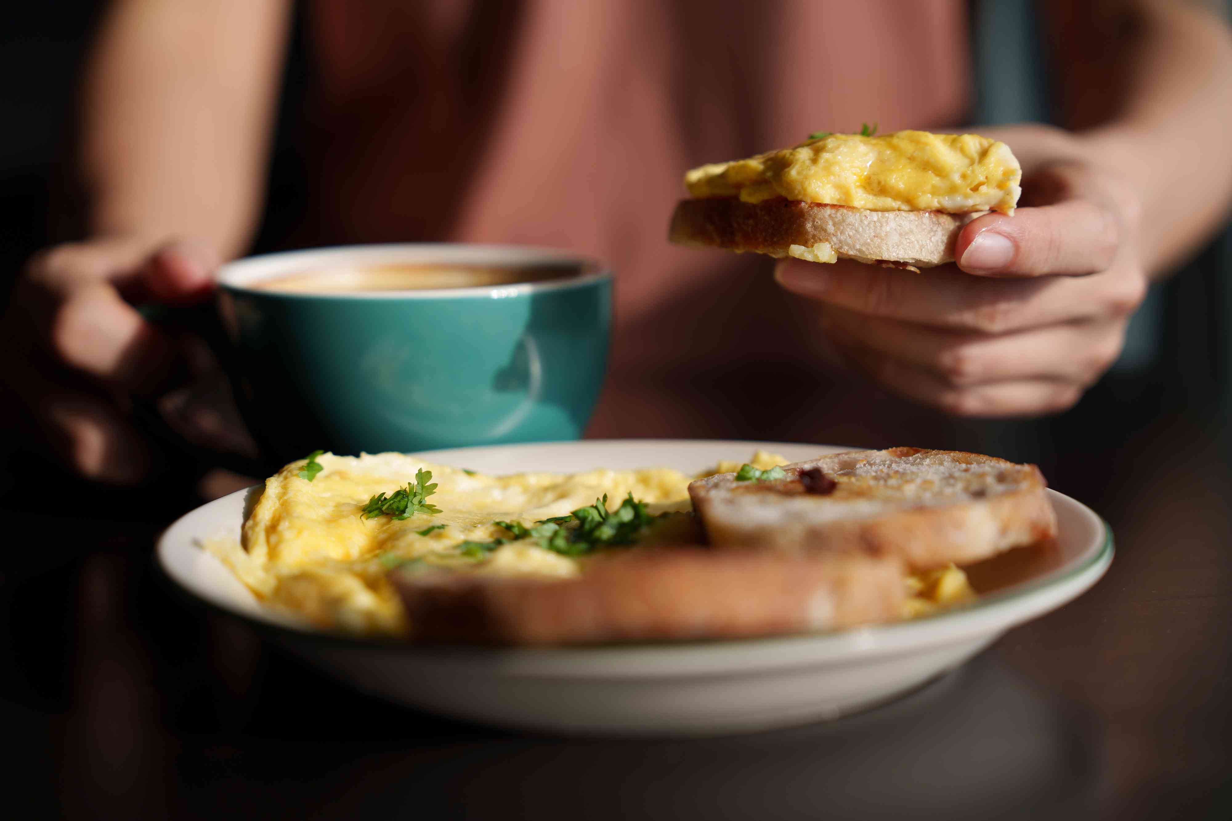 The #1 Breakfast to Eat to Support Your Metabolism, According to Dietitians