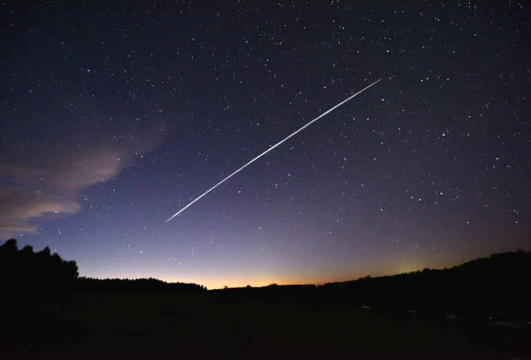 Satélites Starlink de Elon Musk caen del espacio por tormentas solares