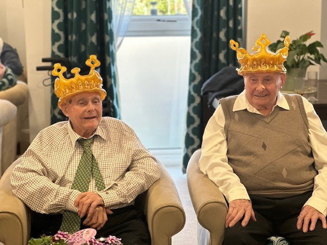 Identical twins celebrate their 100th birthday — and reveal tip for a ...