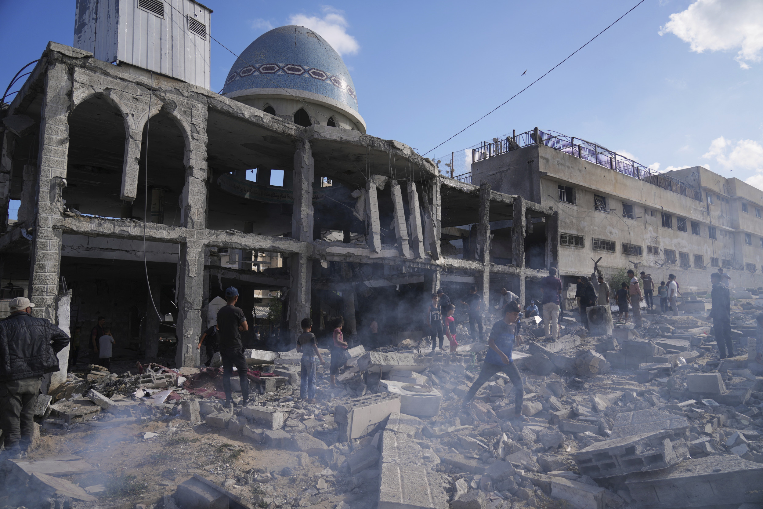 Israel official says still no plan for who controls Gaza after war