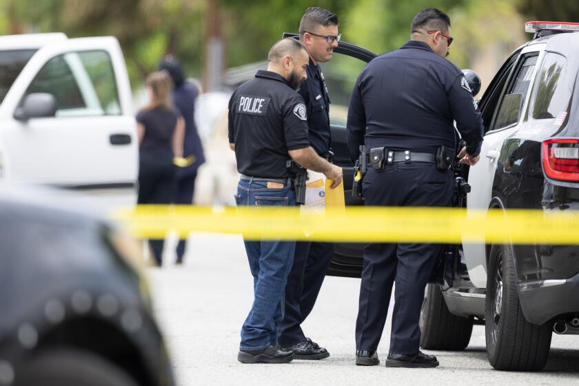 Suspect in killing of Baldwin Park officer lived with mother, had no ...